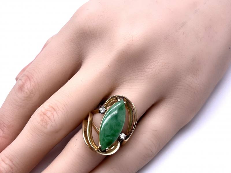 Secondhand 9ct Jade Diamond 3 Stone Dress Ring at Segal s Jewellers